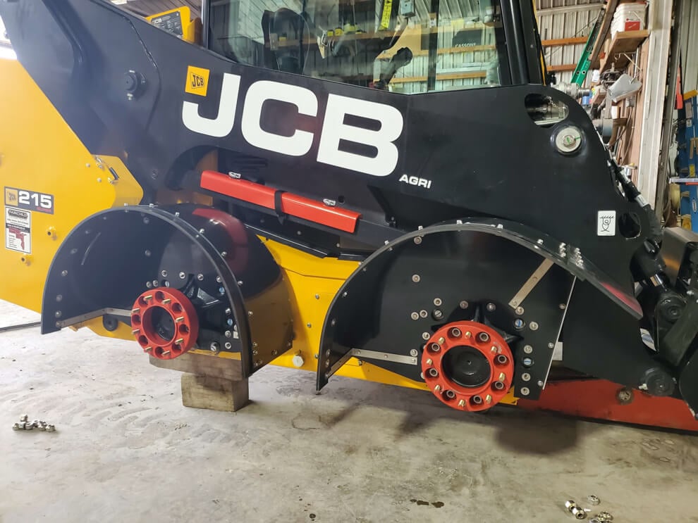 JCB Fenders | D-Fender | De Forest, WI | Custom Fenders for Skid Loaders